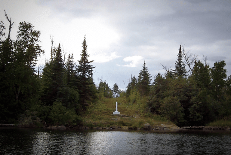How is the international border marked in the BWCA?